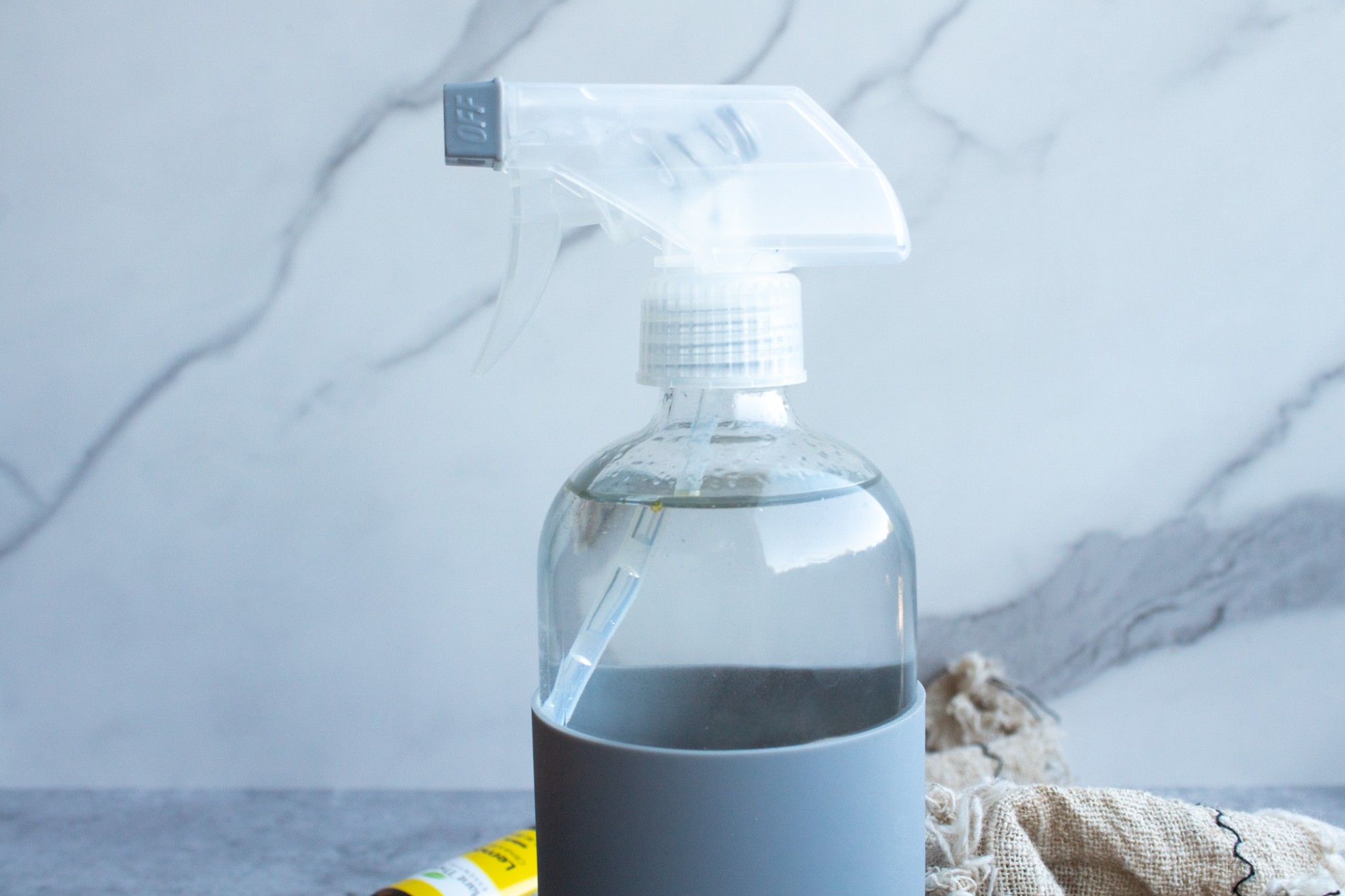 homemade window cleaner with vinegar-05 – The Art of Cottagemaking