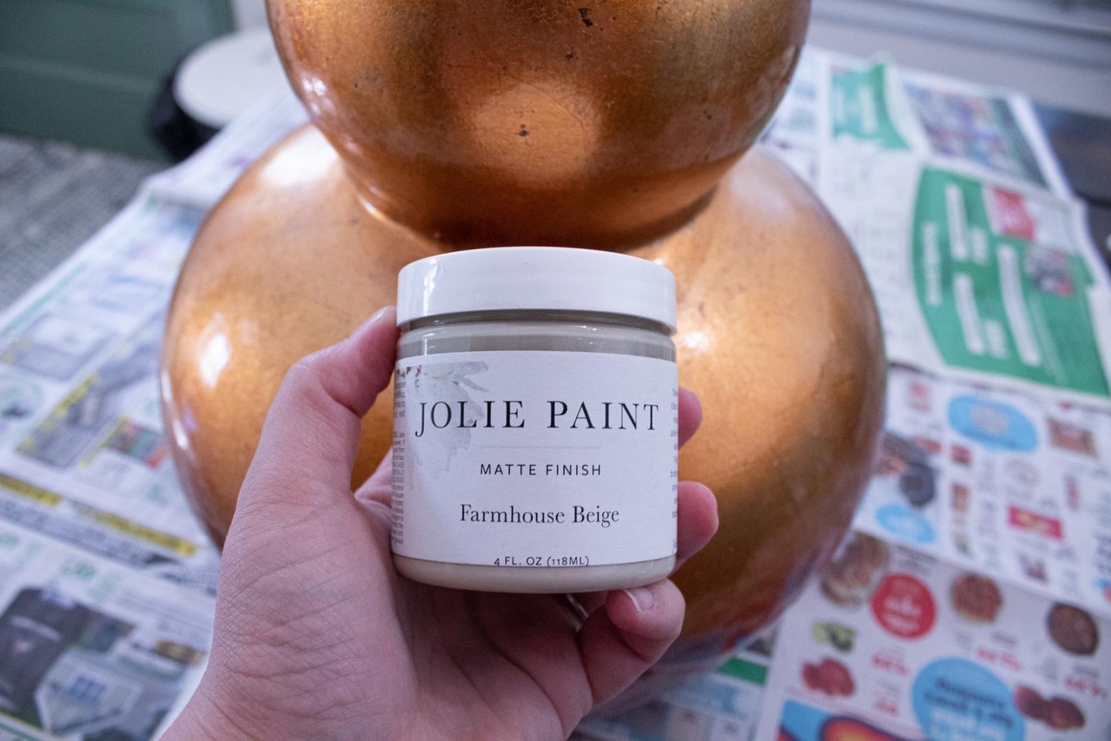 DIY Textured Vase with baking soda and paint – The Art of Cottagemaking