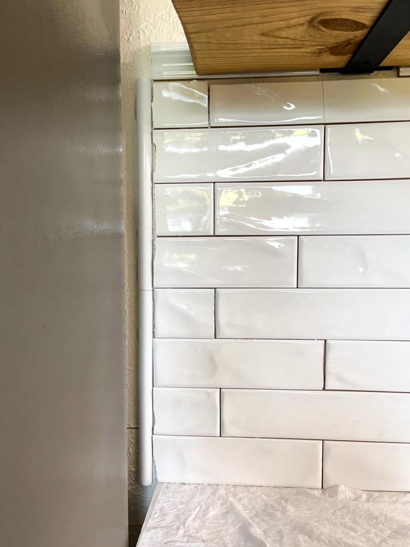 DIY Subway Tile Backsplash – The Art of Cottagemaking