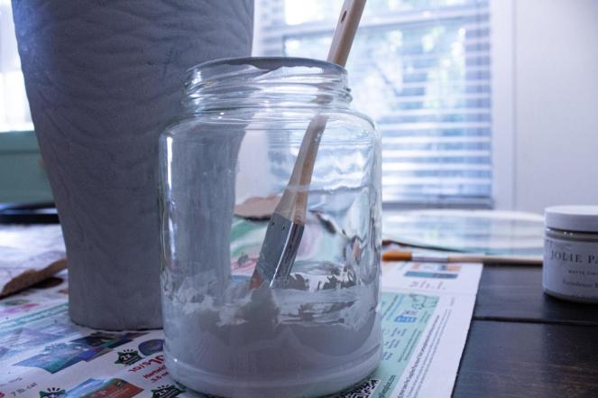 DIY Textured Vase with baking soda and paint – The Art of Cottagemaking