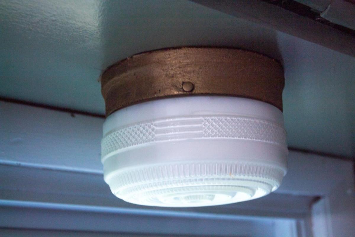 How to Use Rub ‘n Buff on Metal Vintage Light Fixture + milk glass ...
